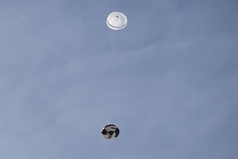 Astrobiology Exploration: Dragonfly Rotorcraft Hardware Integration and ...